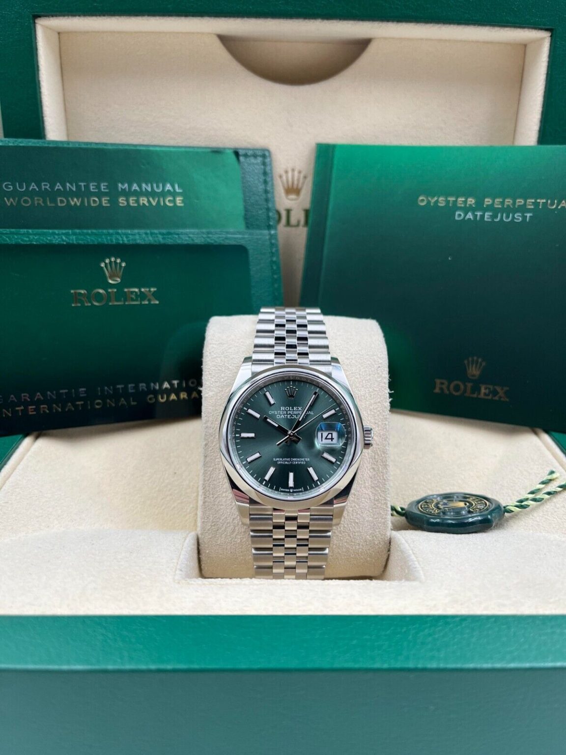 Rolex Datejust 36mm 126200 - Watch Limit