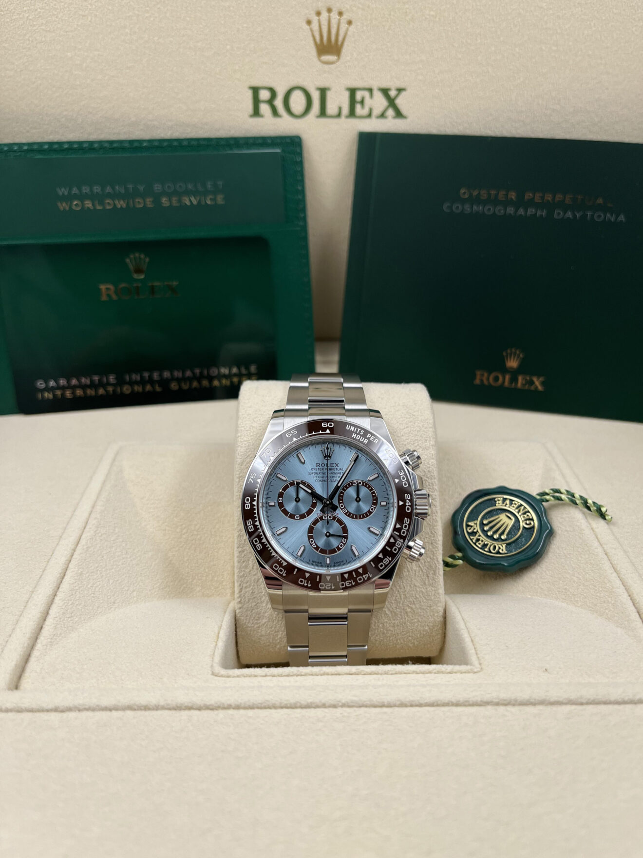 Rolex Daytona 126506 - Watch Limit