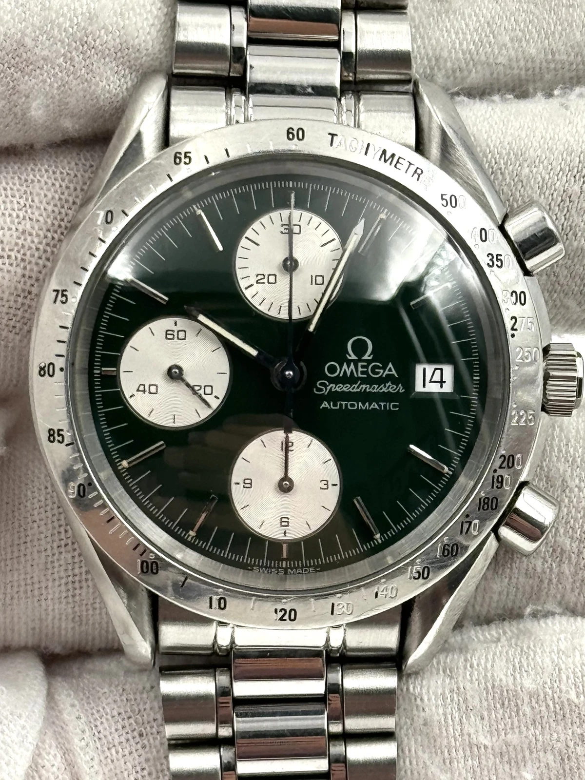 Omega Speedmaster Date 3511.70 - Watch Limit